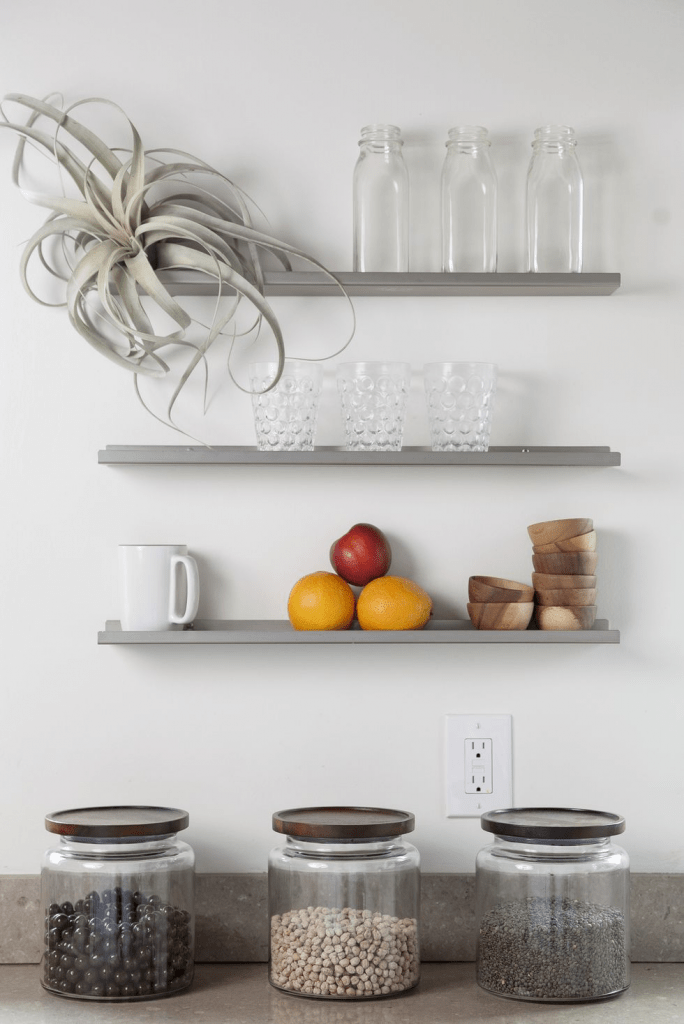 How to Reduce Visual Clutter in Your Home in 5 Easy Steps - the decorholic